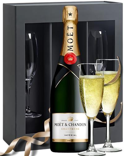 Moet Champagne Gift Set With Flute Glasses - Next Day Delivery UK ...